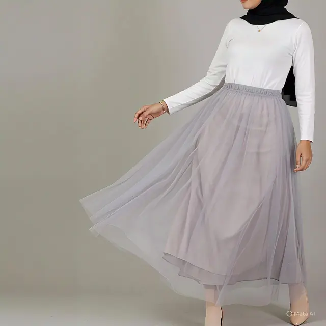 10 Inspirasi Outfit Monokrom untuk Hijabers, Simple, Keren, dan Elegan - Hot Liputan6.com