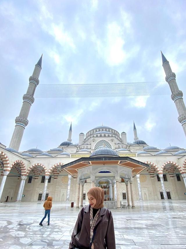 4 Masjid Terindah di Istanbul Turkiye yang Wajib Dikunjungi Selama ...