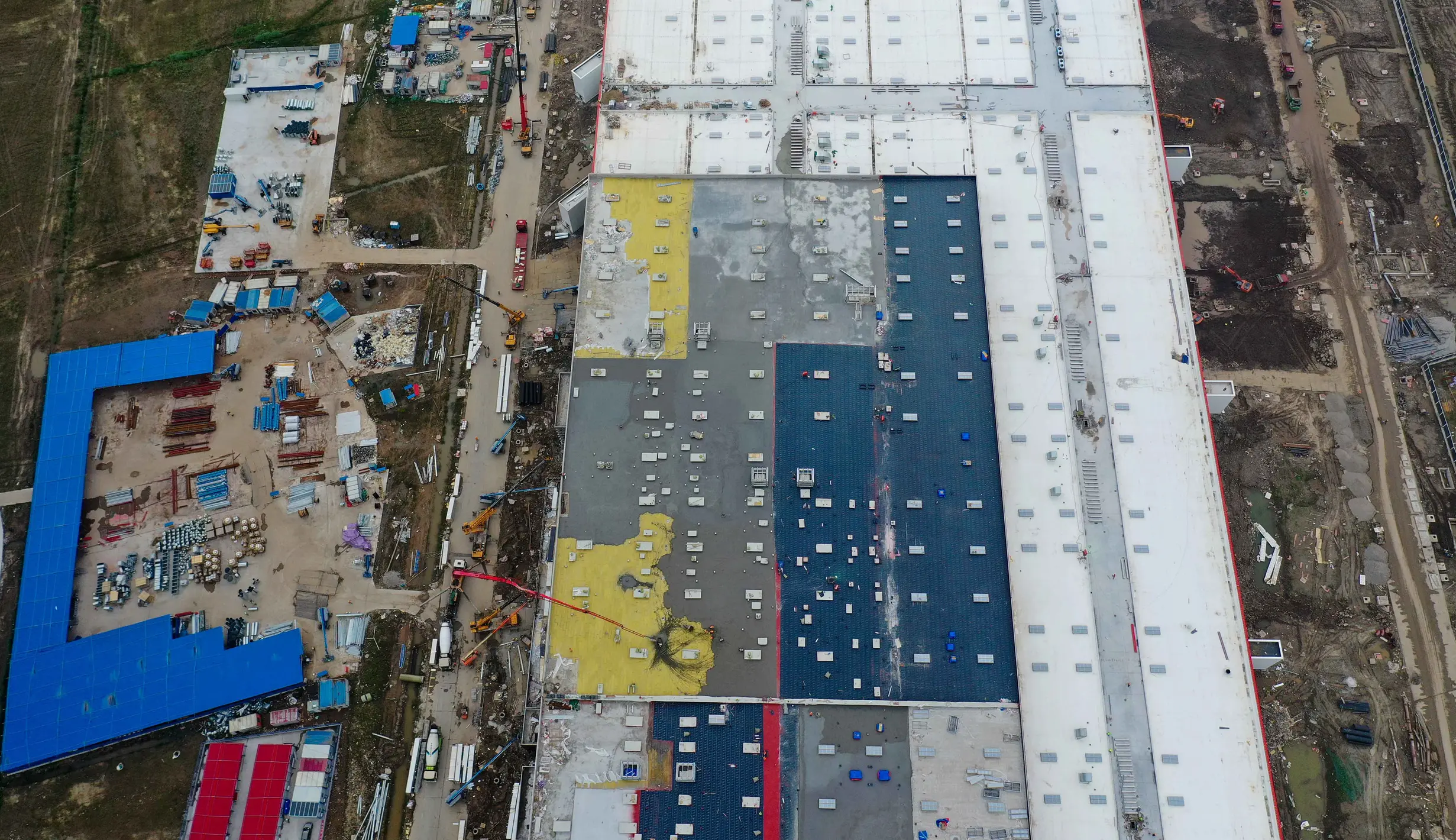 FOTO: Memantau Pembangunan Pabrik Raksasa Tesla di Shanghai - Foto ...