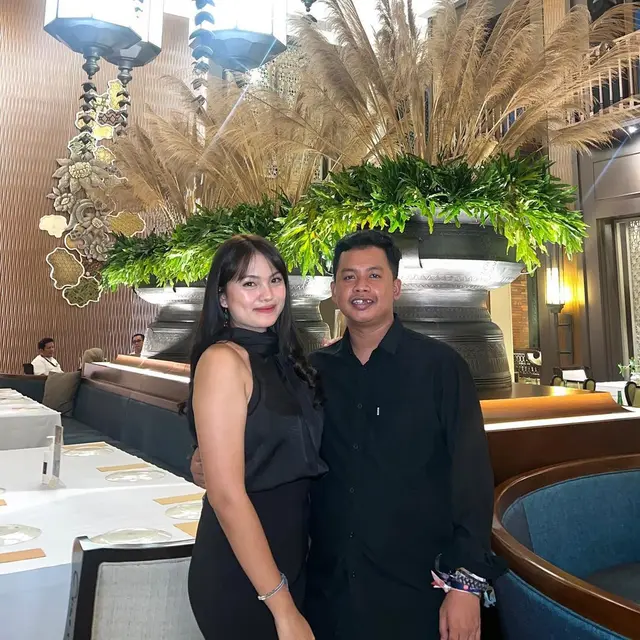 Potret Mesra Dustin Tiffani dan Ditha Rizky Amalia, yang Kini Resmi Bertunangan - Citizen6 ...