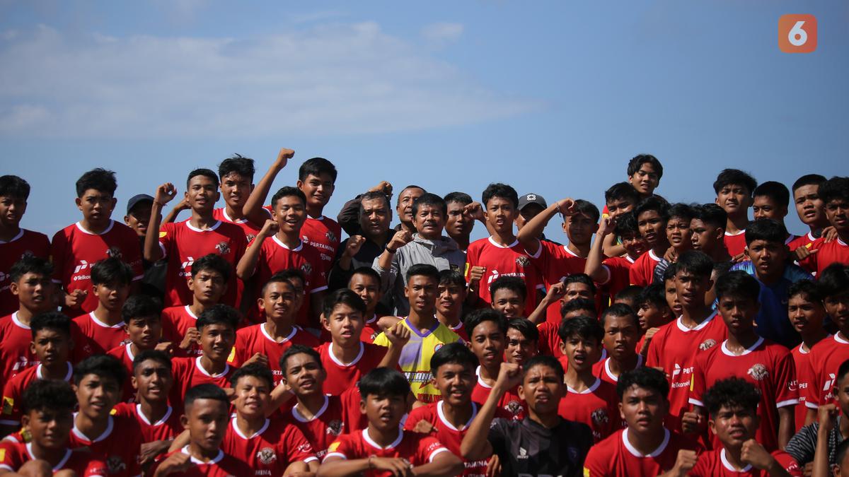 Cek Fakta: Tidak Benar Ini Foto Bus Tim PSSI U-17 - Cek Fakta Liputan6.com