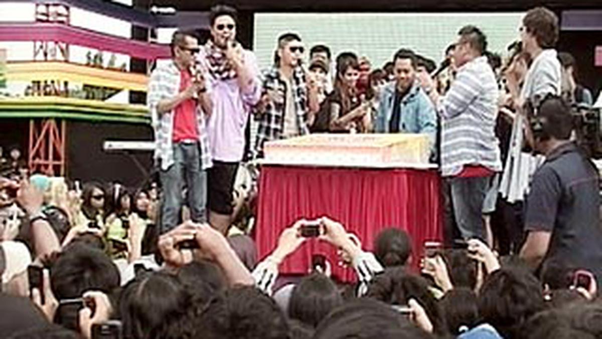 Apa Kata Selebritis Tentang InBox