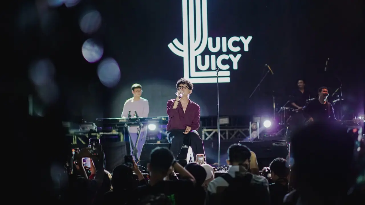 Juicy Luicy Jadi Band Indonesia Pertama yang Lagunya Diputar 100 Juta Kali di Spotify - ShowBiz ...