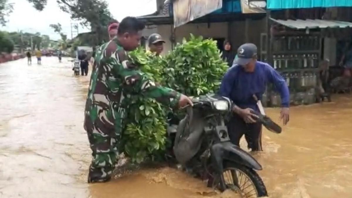 Nyaris Semua Desa di Kecamatan Pesanggaran Banyuwangi Terendam Banjir