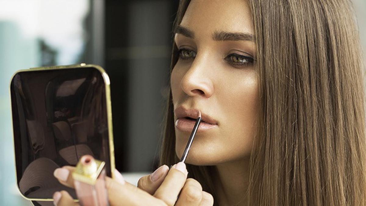 7 Langkah Make Up Cantik nan Simple Hanya Dalam Waktu 10 Menit