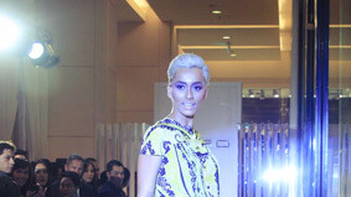 Etro: Colorful Affair To Remember ! - Photo Fimela.com