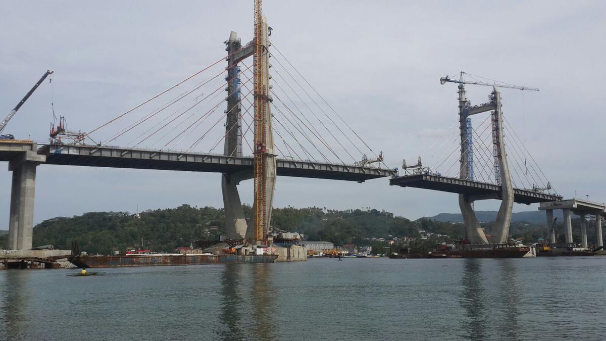 Jembatan Merah Putih di Ambon Beroperasi Februari 2016