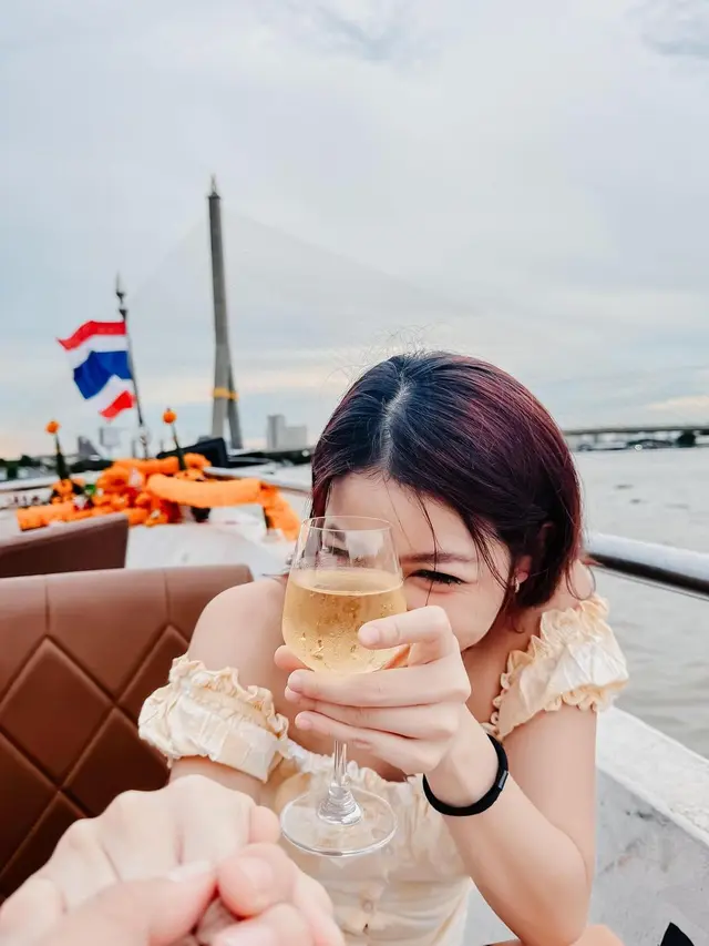 7 Momen Niko Al Hakim Lamar Regina Phoenix di Thailand, Makin Romantis ...