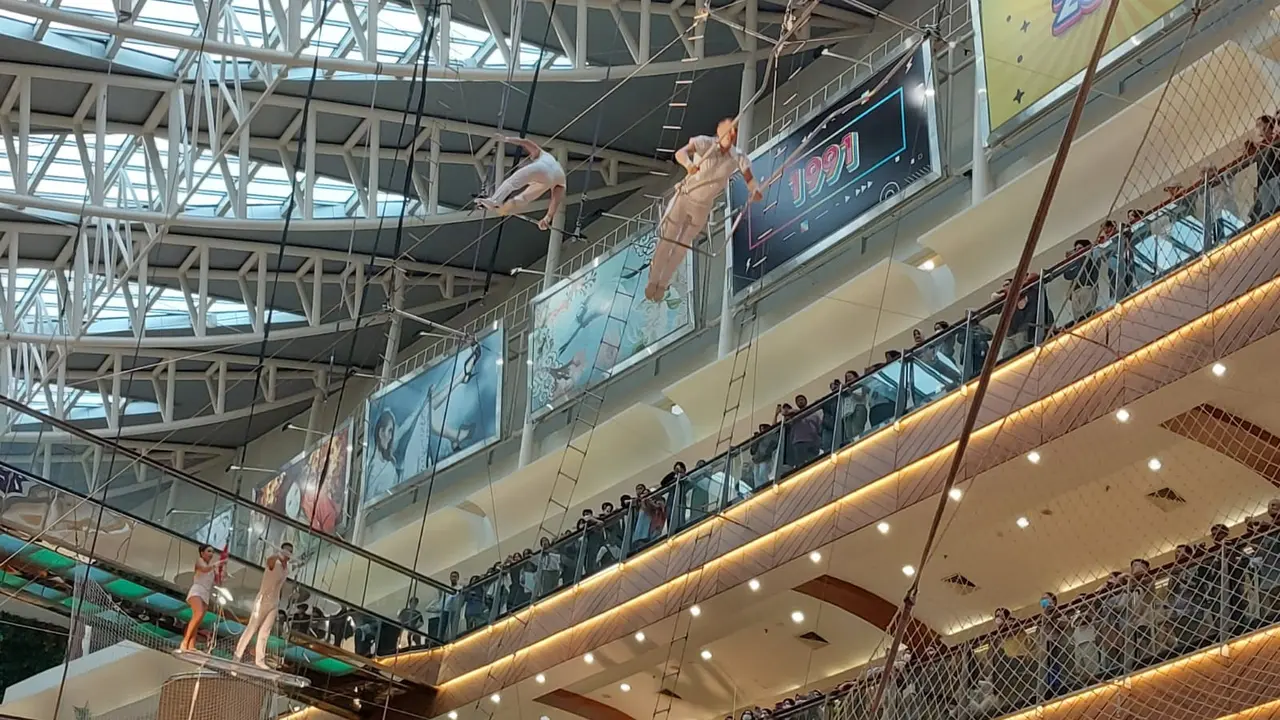 Tim Atraksi Flying Trapeze Kembali Hadir di Indonesia Mulai 17 Juni ...
