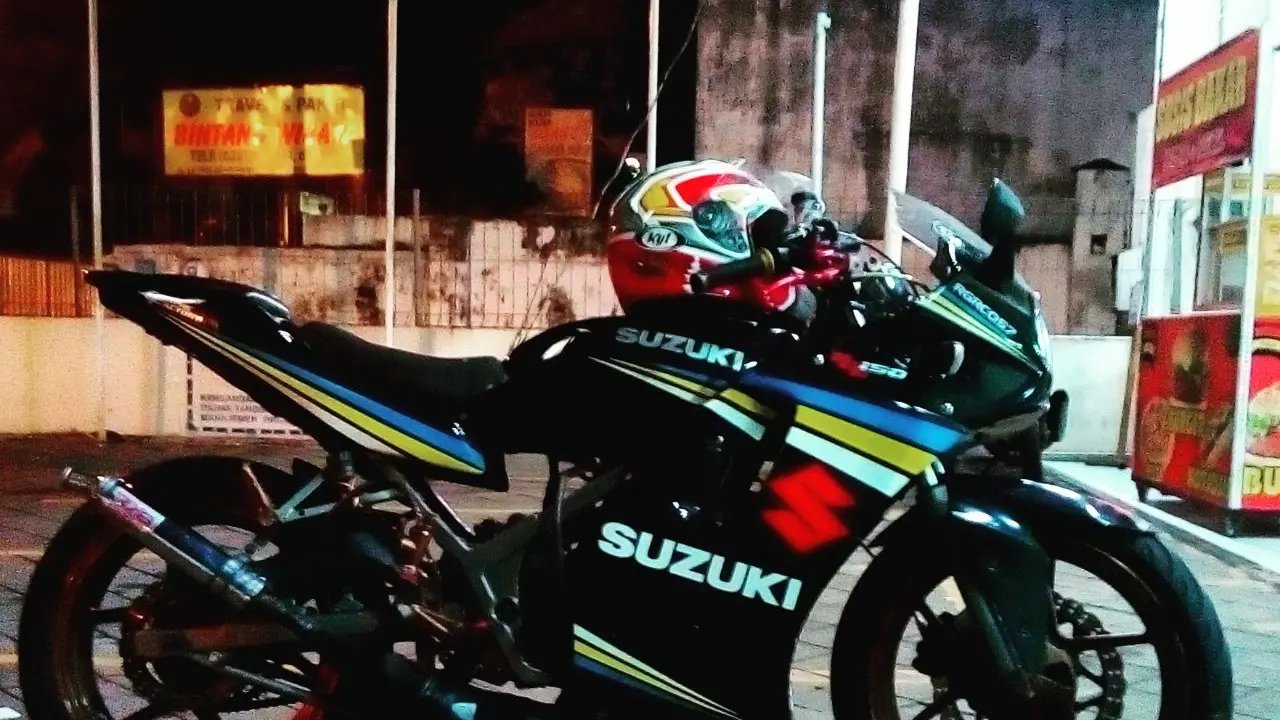 Bernostalgia dengan Motor Sport Legendaris Suzuki RGR 150 - Otomotif ...