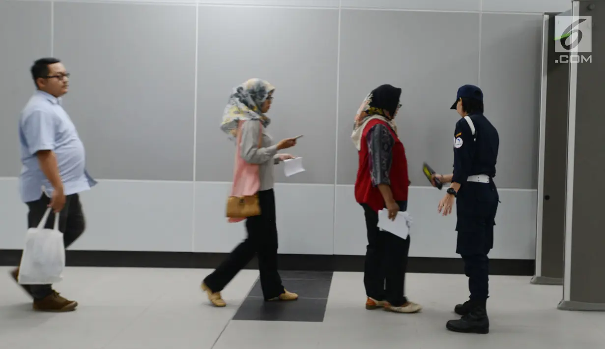 FOTO: Yuk, Jajal Naik MRT Jakarta Gratis Mulai Hari Ini - Foto Liputan6.com