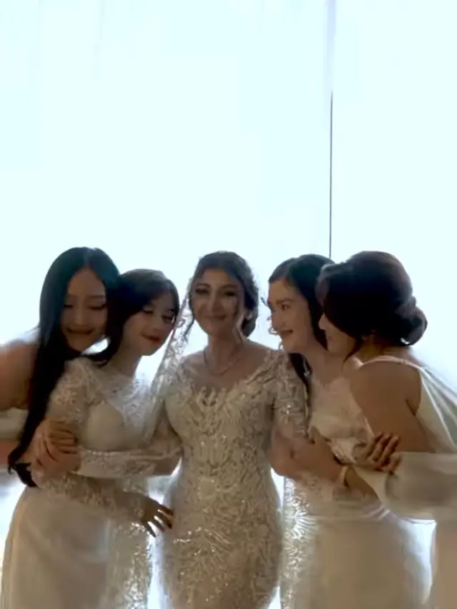 10 Potret Pernikahan Sarah Keihl dan Killian Potter, Sosok Suami ...