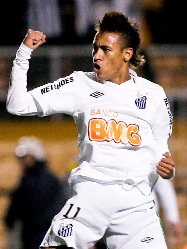 7 Potret Gaya Rambut Neymar: dari Gimbal hingga yang Berwarna Nyeleneh ...