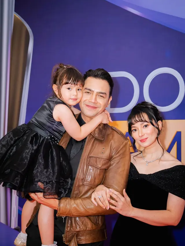 6 Potret Asmirandah Kini Disorot Publik, Istri Jonas Rivanno: Yang Penting Bukan Ngurusin Urusan ...