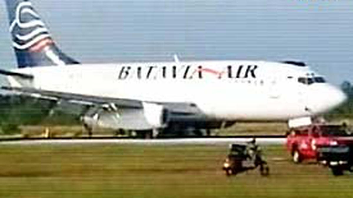 Lagi, Batavia Air Tergelincir