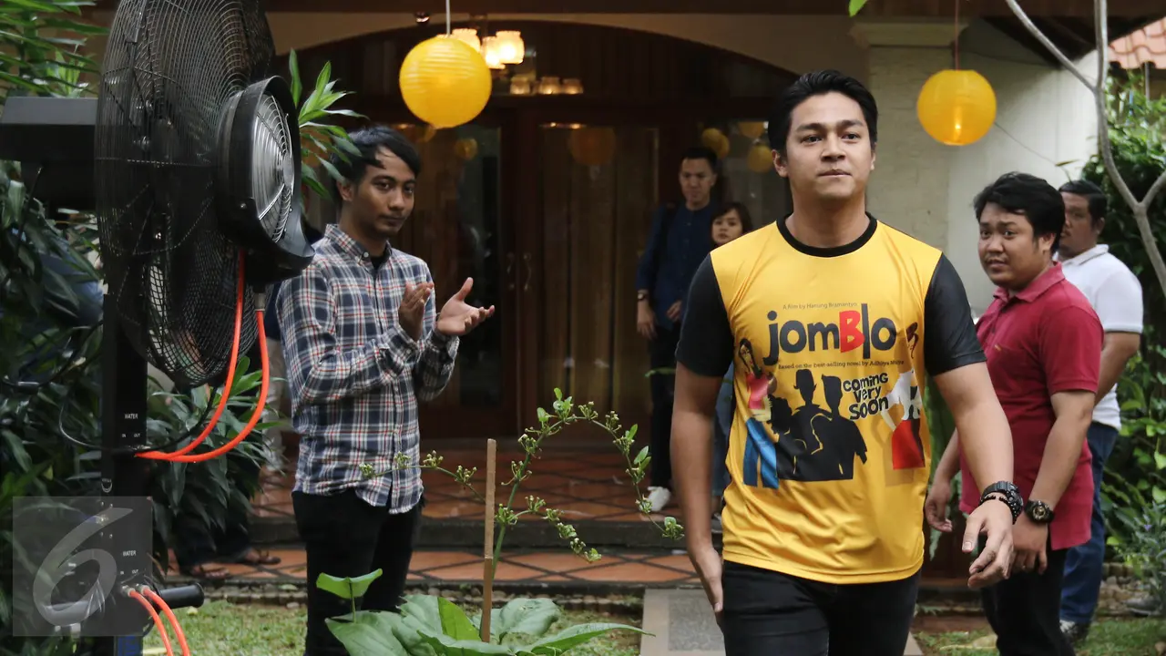 Uniknya Poster Film Jomblo yang Didaur Ulang - ShowBiz Liputan6.com