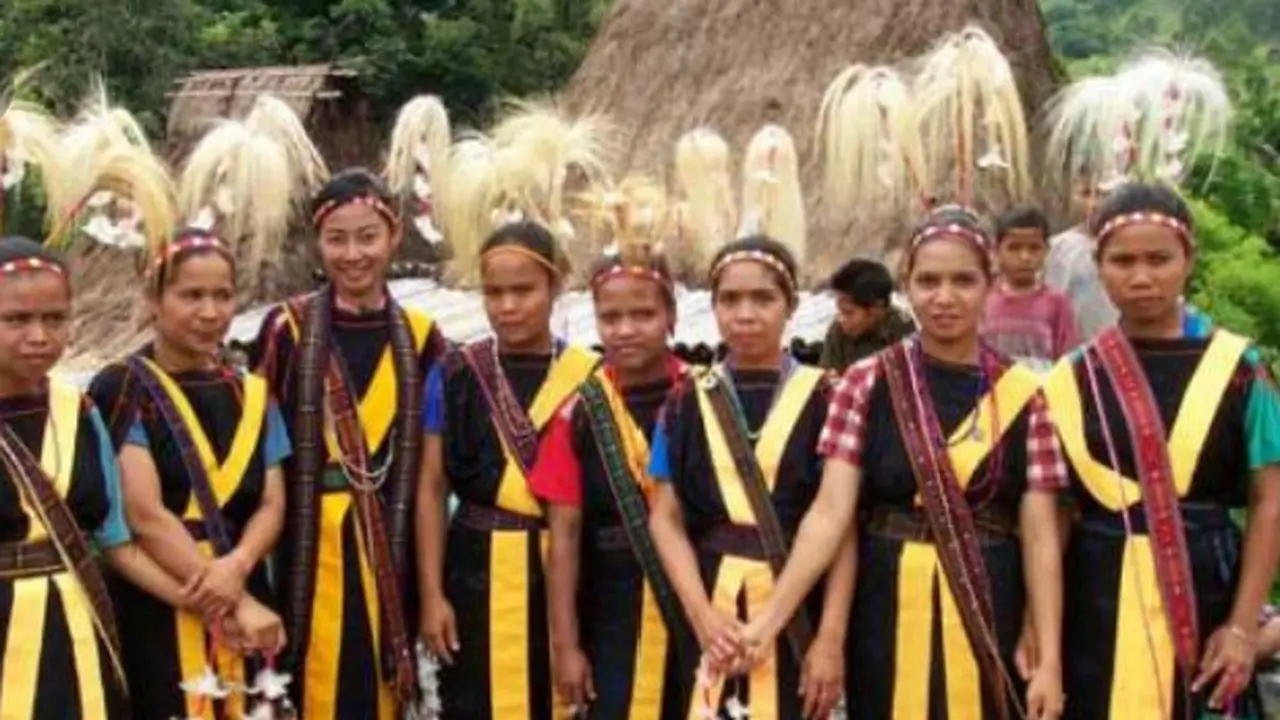 Pesan Mendalam Upacara Reba dan Nilai Luhur Budaya Masyarakat Ngada NTT ...