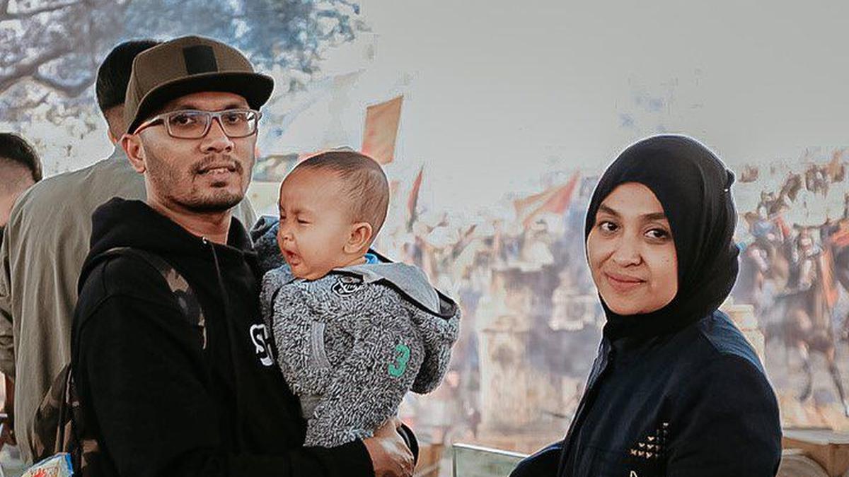 Warganet Kembali Angkat Isu Ustaz Hanan Attaki Poligami, Langsung ...