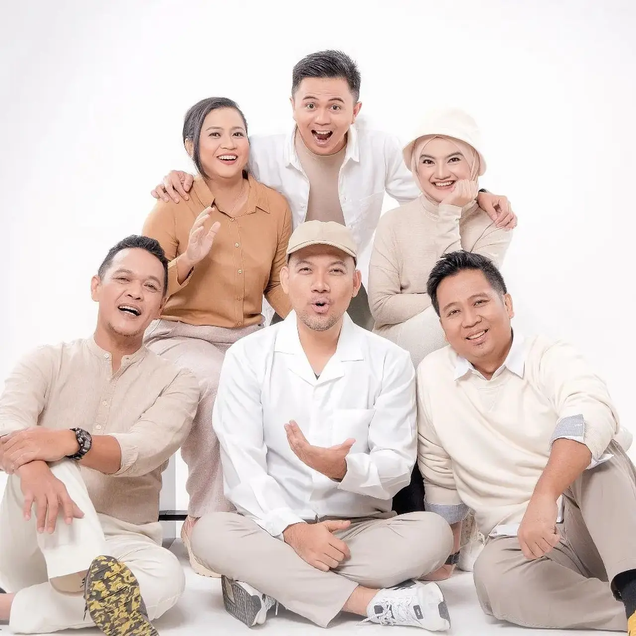 Pernah Gabung Setia Band, Drummer Cantik Ini Kini Jadi Punggawa Base ...