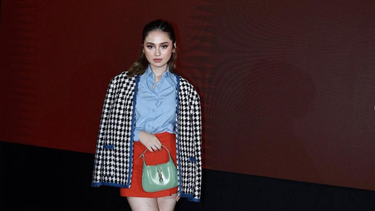 6 Potret Gaya Preppy Syifa Hadju, Selalu Tampil Bak Boneka di Setiap ...