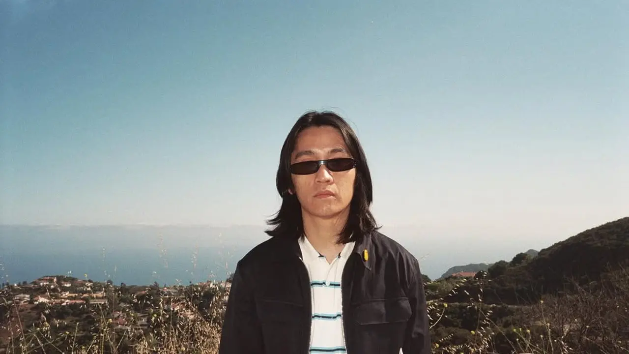 20 Rekomendasi Lagu Inggris Romantis untuk Crush yang Cuek, Kode Keras ...