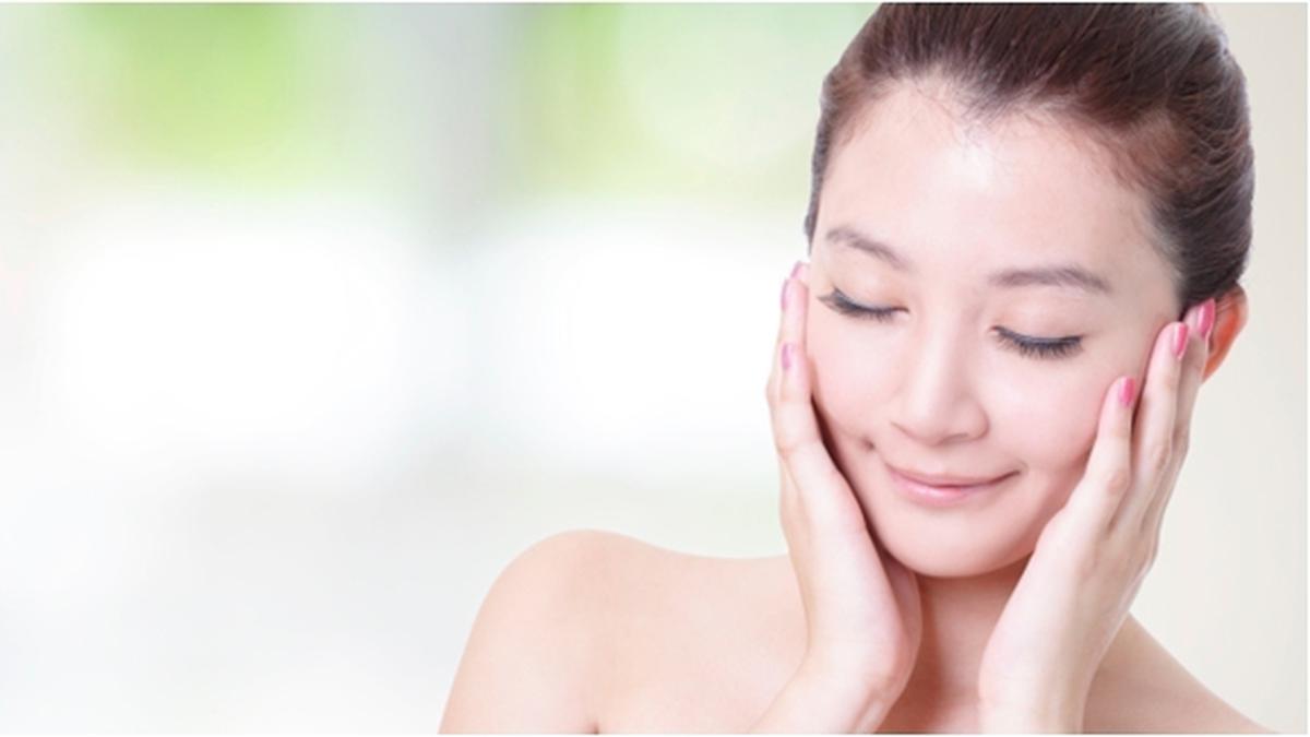 Tips Atasi Kulit Kusam dengan Sempurna - Beauty Fimela.com