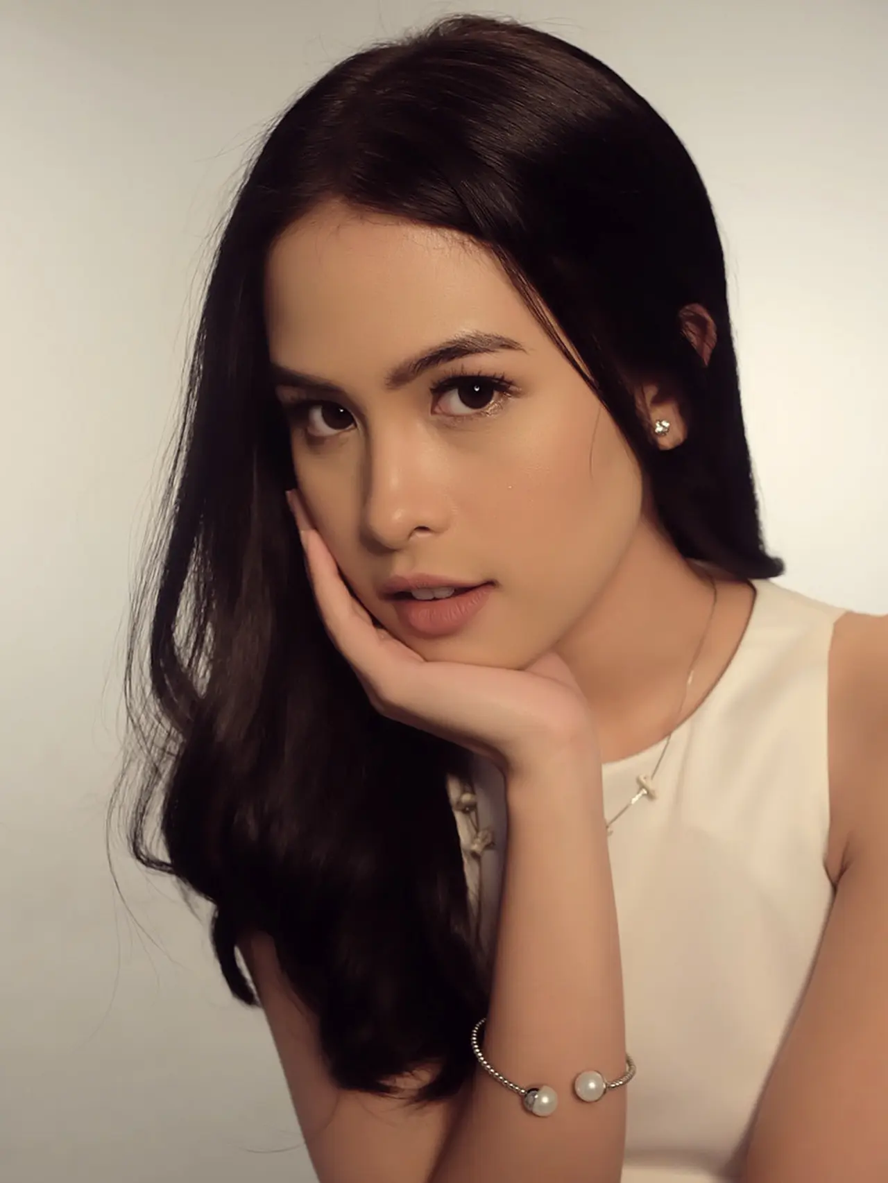 10 Artis Indonesia Jadi Nomine Wanita Tercantik Sejagat: Ada Raisa ...