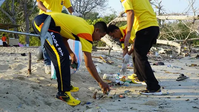 Giat Bersih Pantai di Labuan Bajo, Satu Ton Sampah Plastik Berhasil Terkumpul - Citizen6 ...