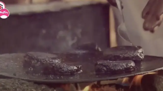 Roti Burger Ini Pakai Daging dari Ratusan Ribu Nyamuk, Kuliner Ekstrem ...
