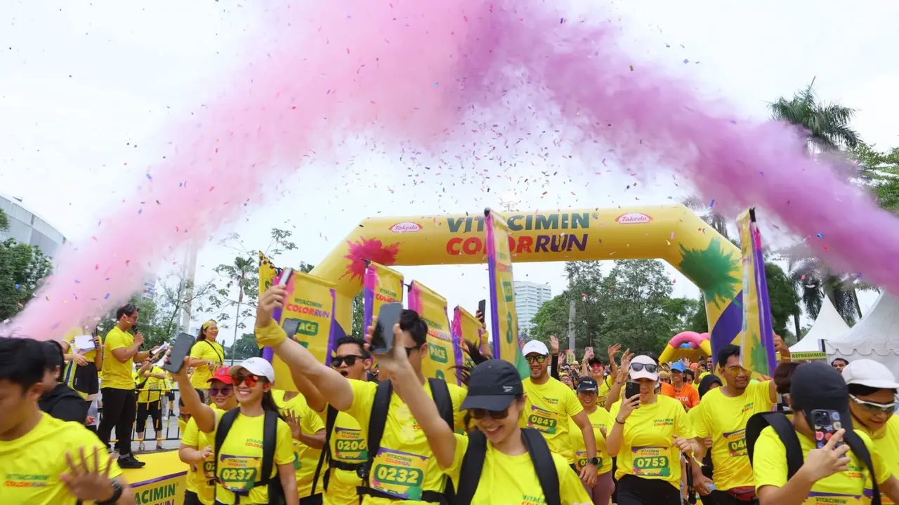 Ajak Masyarakat Hidup Sehat dengan Berolahraga, Vitacimin Adakan Color ...