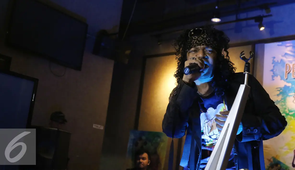 Bersama Band Barunya, Candil Luncurkan Album Rockalisasi - Foto ...