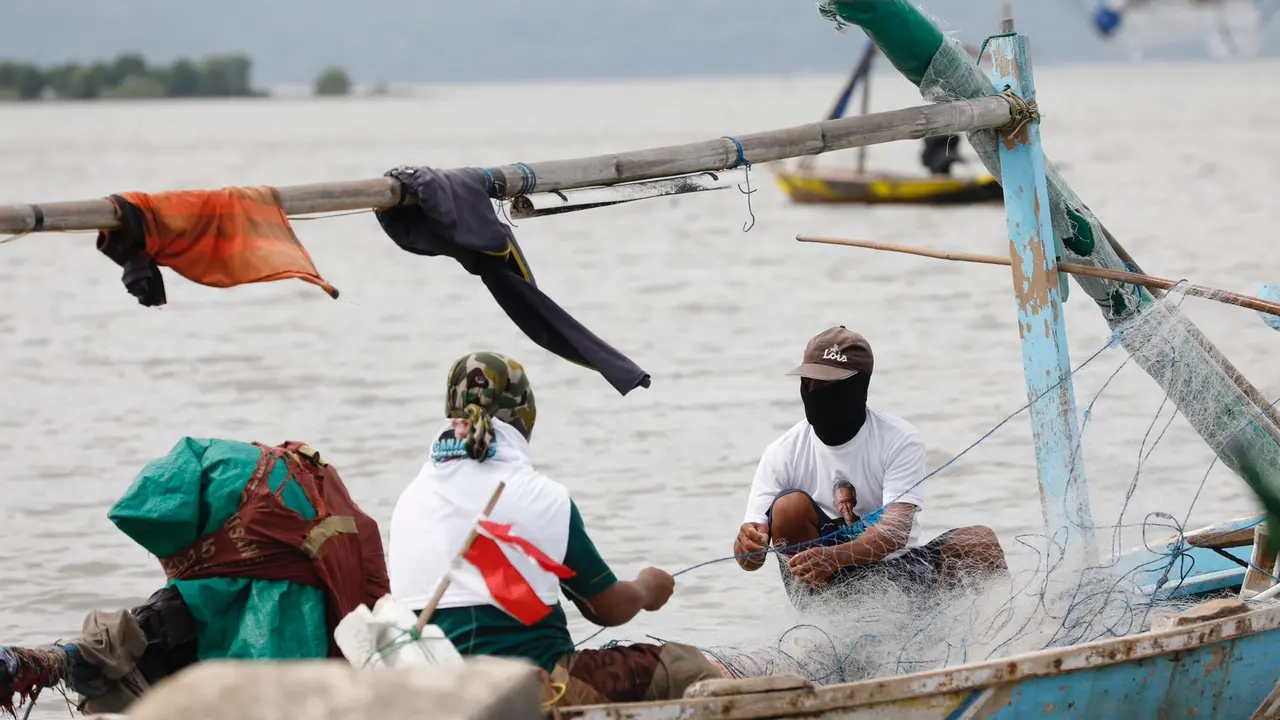 Melatih Nelayan Kenjeran Mengolah Ikan Hasil Tangkapan untuk Cuan ...
