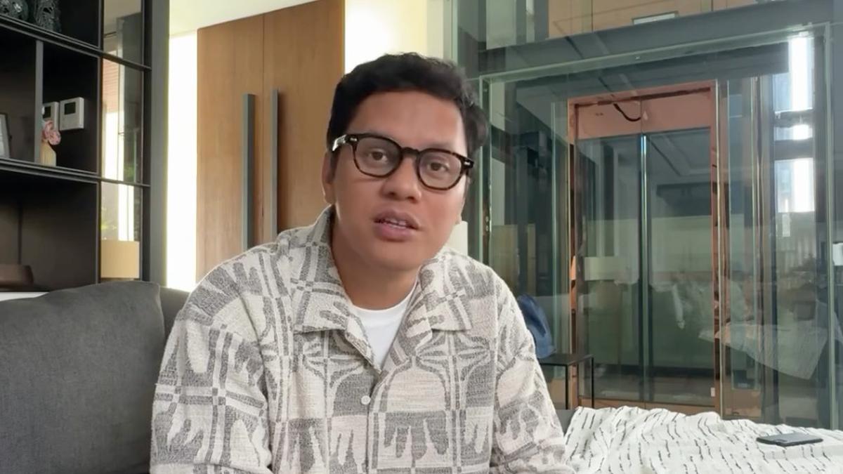 Baliho Selebgram Arief Muhammad dan Wagub Sumbar Audy Joinaldy Muncul ...