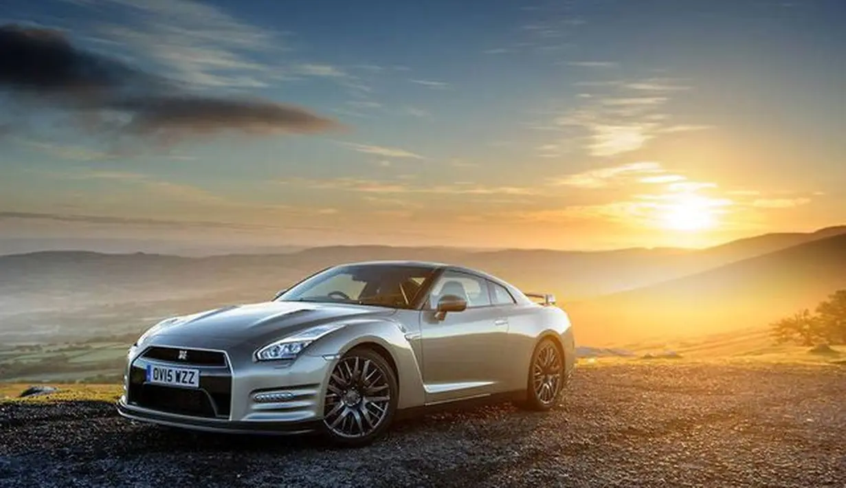 Nissan GT-R 45th Anniversary Edition - Galeri Otosia.com