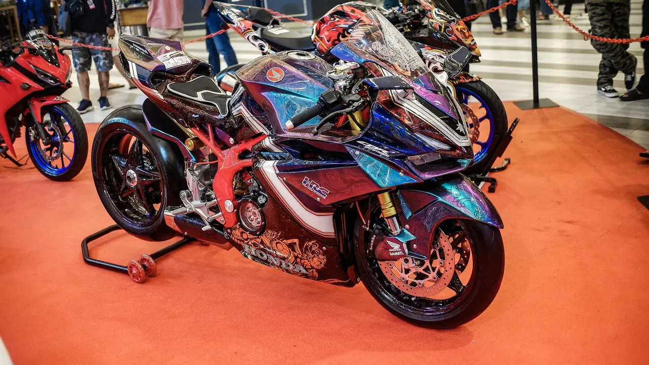 Kumpulan Potret Motor Modifikasi Keren di Honda Modif Contest 2023 Seri ...