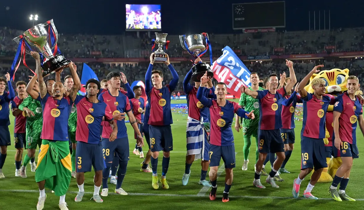 Kalah dari Villarreal, Barcelona Tetap Rayakan Gelar Juara LaLiga 2024/ ...