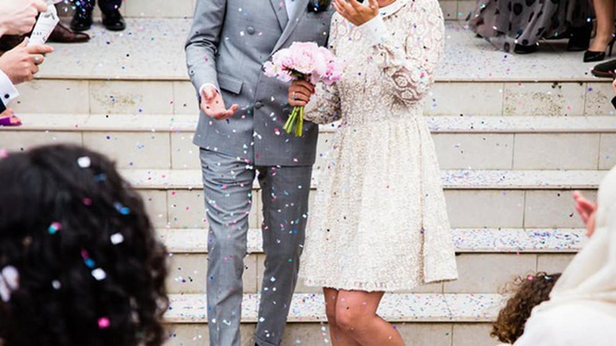 5 Kesalahan yang Kerap Dilakukan oleh Tamu Undangan Pernikahan ...