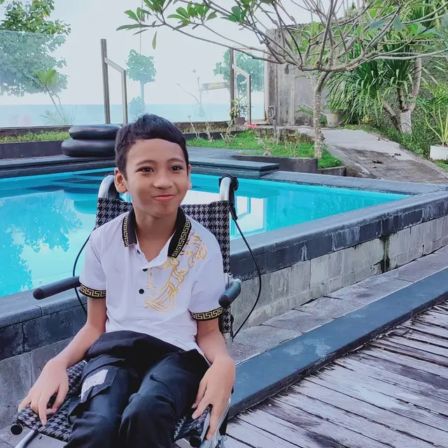 6 Fakta Naja Hudia, Bocah Penghafal Al-Qur'an yang Kakinya Pernah Dicium Syekh Ali Jaber - Page ...