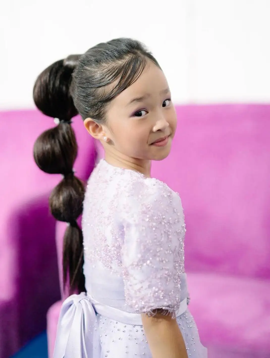 8 Inspirasi Model Ikat Rambut Anak yang Imut ala Gempi hingga Thalia ...