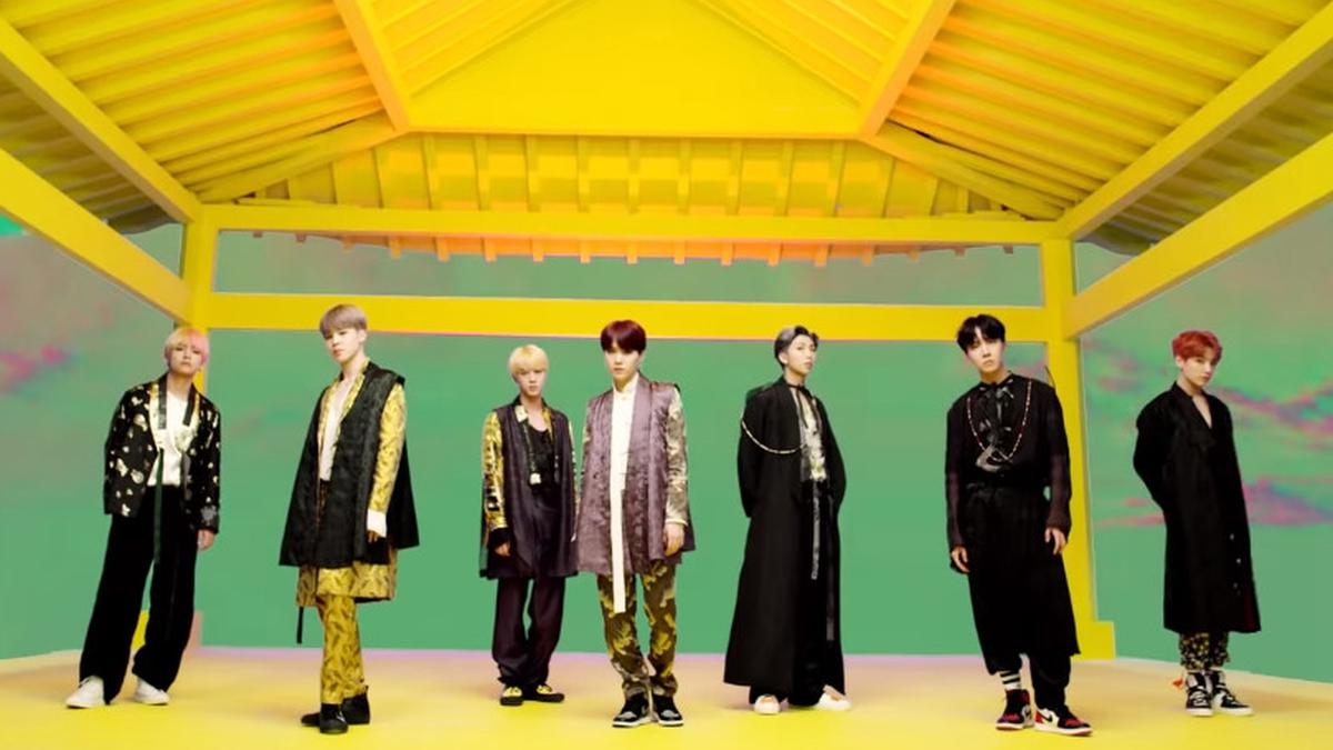 Lirik Lagu BTS, Idol - Entertainment Fimela.com