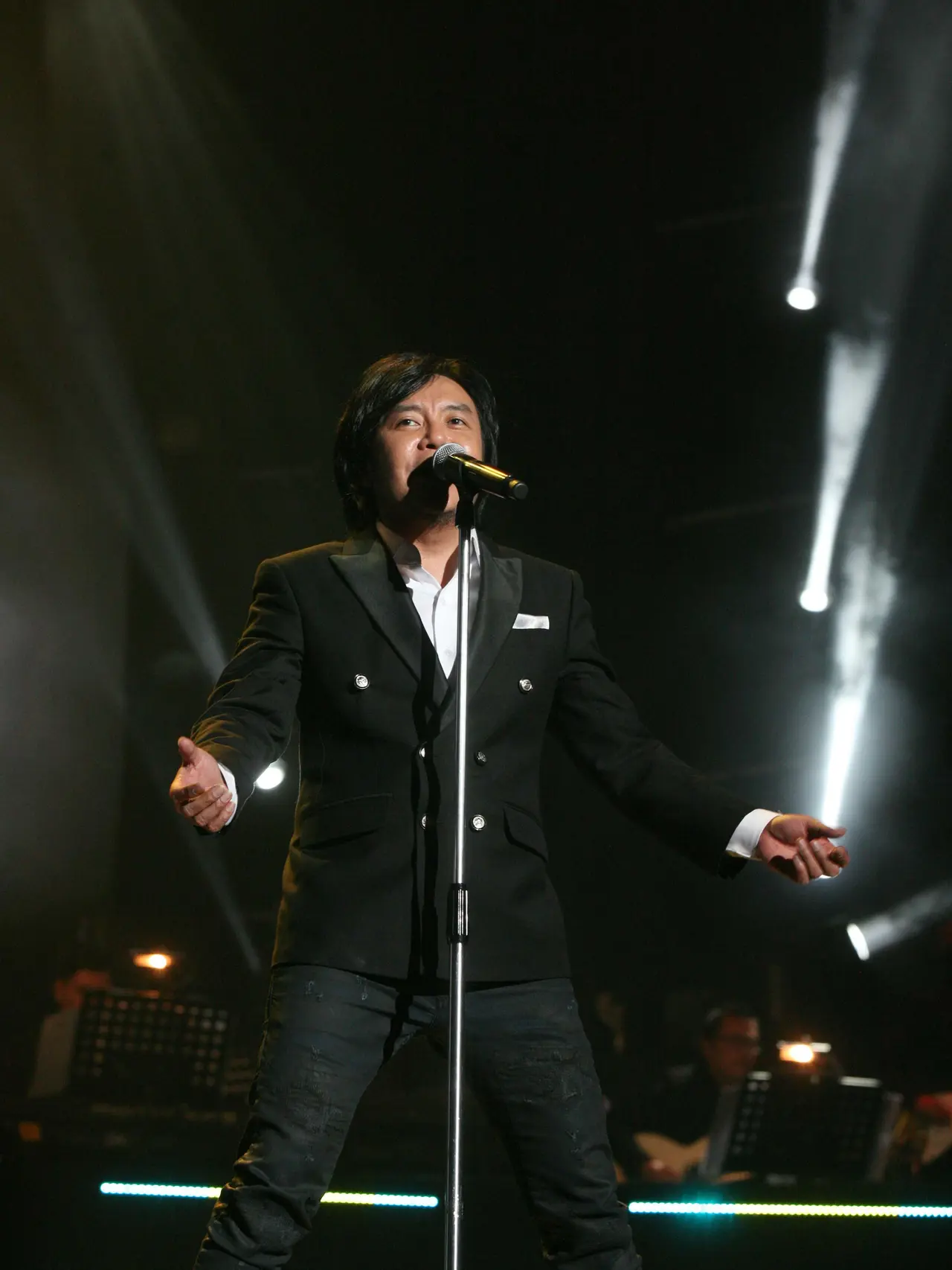 Anak-Anak Ari Lasso Jadi Musikus Band Indie - ShowBiz Liputan6.com