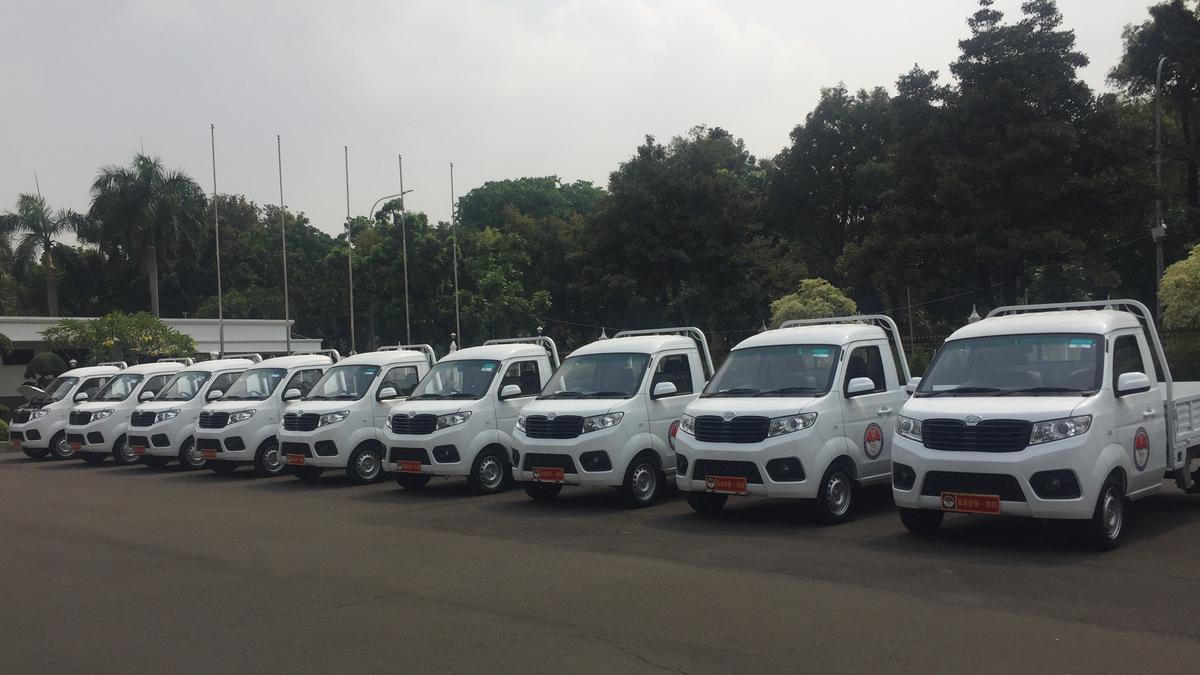 Penampakan 10 Unit Mobil Bak Esemka yang Dibeli Kementerian Pertahanan