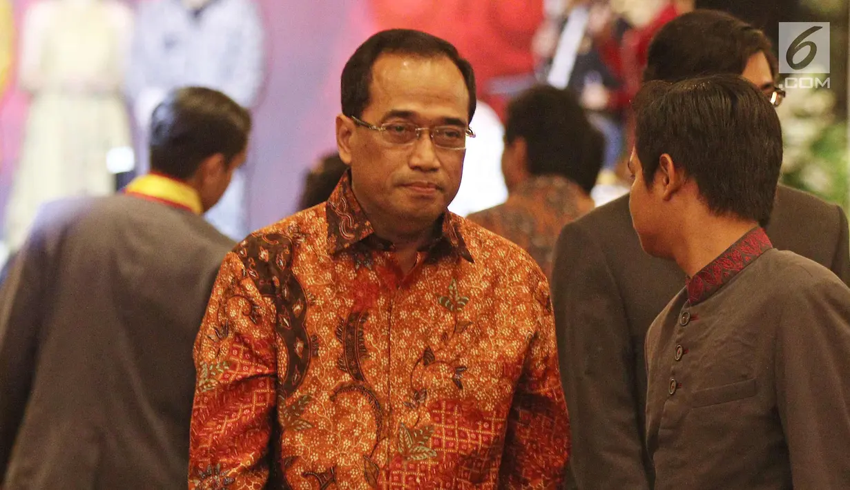 FOTO: Para Menteri dan Artis Hadiri Ultah Mooryati Soedibyo ke 90 ...