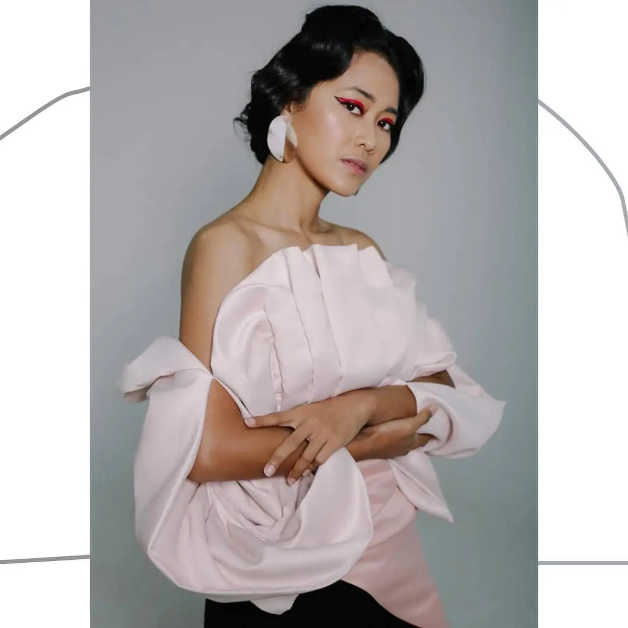 Putri Ayudya 3 Hari Jalan Pakai Tongkat Demi Peran, Ngeluh Tangan ...