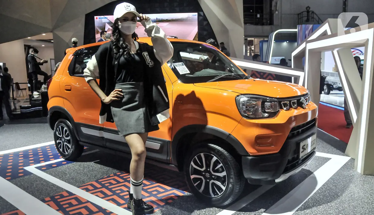 Pesona SPG Cantik Hiasi Indonesia International Motor Show 2023 - Foto ...