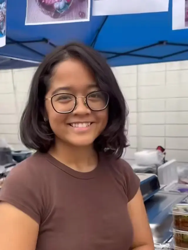 7 Potret Kesederhanaan Cinta Kuya di Amerika, Jualan di Trotoar dan ...