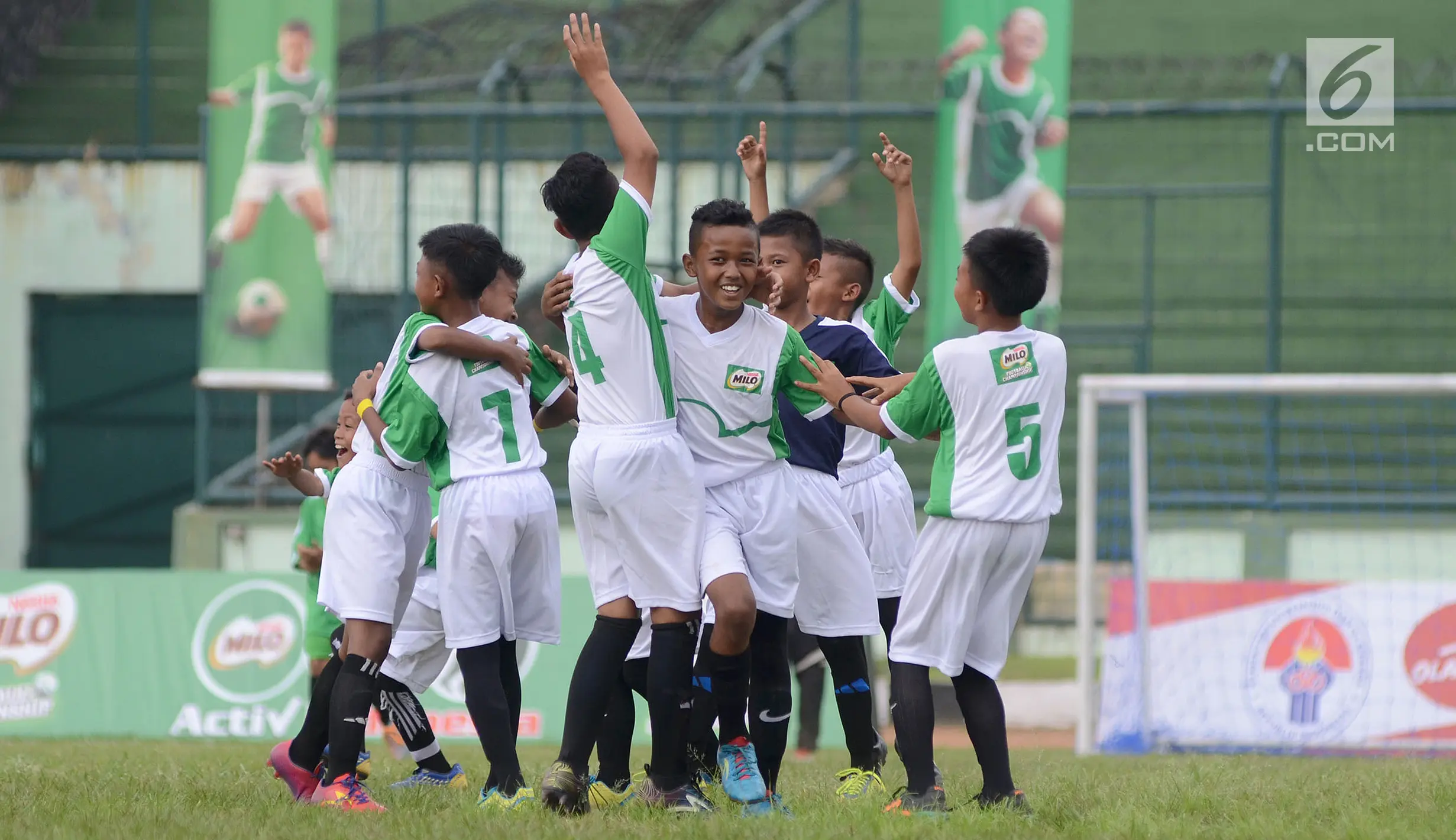 FOTO: Melihat Serunya MILO Football Championship Bandung - Foto ...