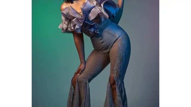 Pose Sensual, Bagian Tubuh Marion Jola Ini Curi Perhatian Warganet - ShowBiz Liputan6.com