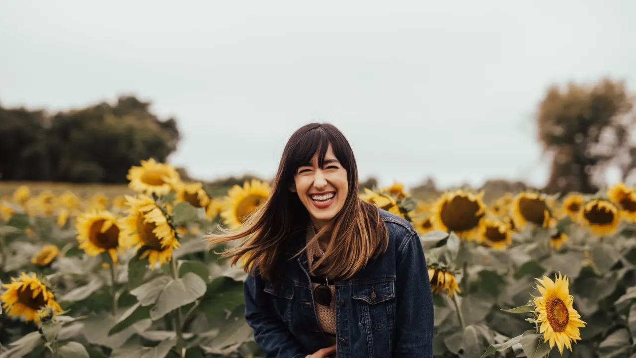 Mimik Adalah Ekspresi Wajah, Kenali Jenis-Jenis dan Cara Melatihnya ...