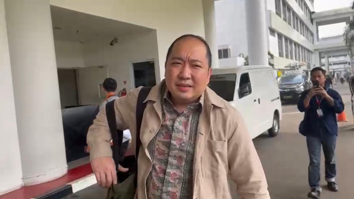 Dirut Sritex Iwan Kurniawan Lukminto Kembali Diperiksa Kejagung - News ...